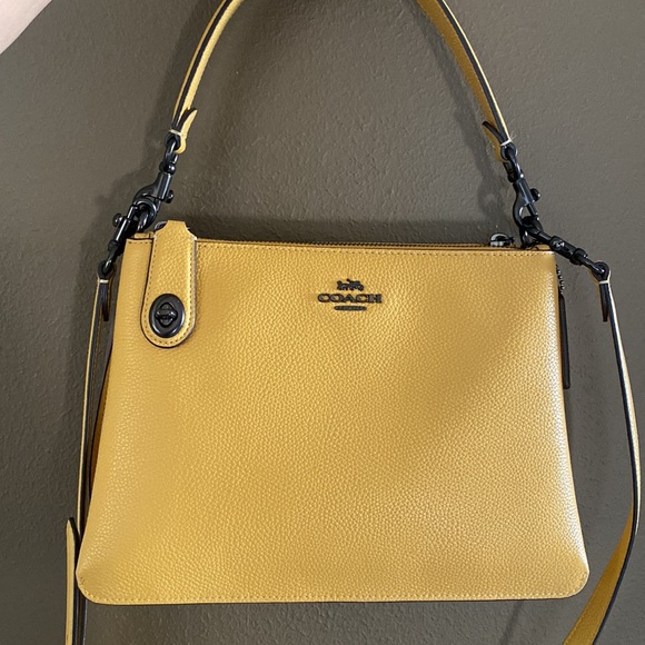 Coach | Bags | Coach Pebble Leather Crossbody Bag | Poshmark